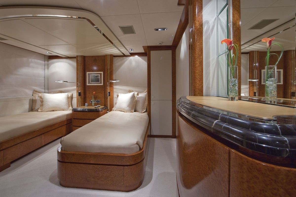 Yacht PRINCESS TOO, Feadship | CHARTERWORLD Luxury Superyacht Charters